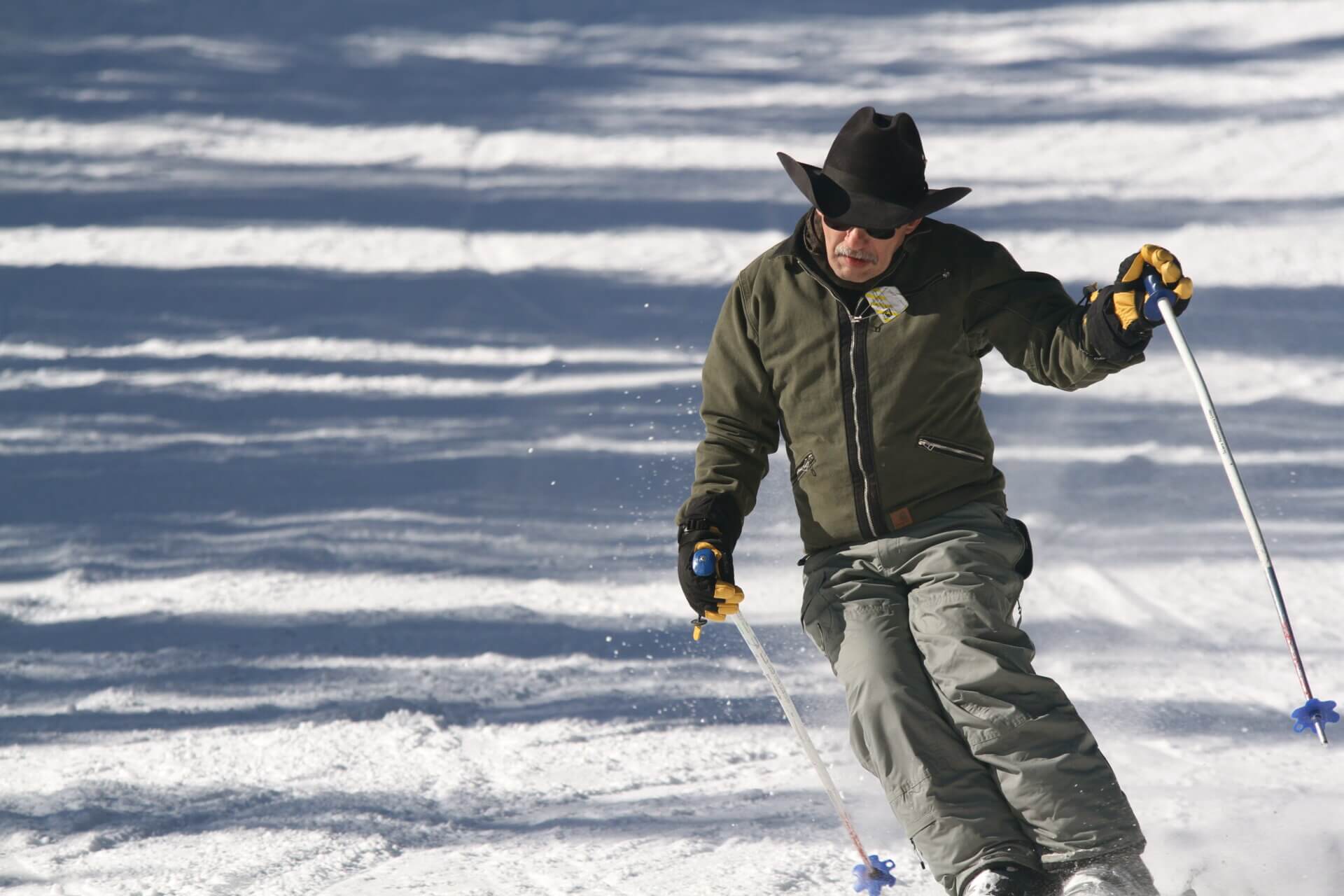 Downhill Alpine Skiing and Snowboarding | Lost Trail Ski Area