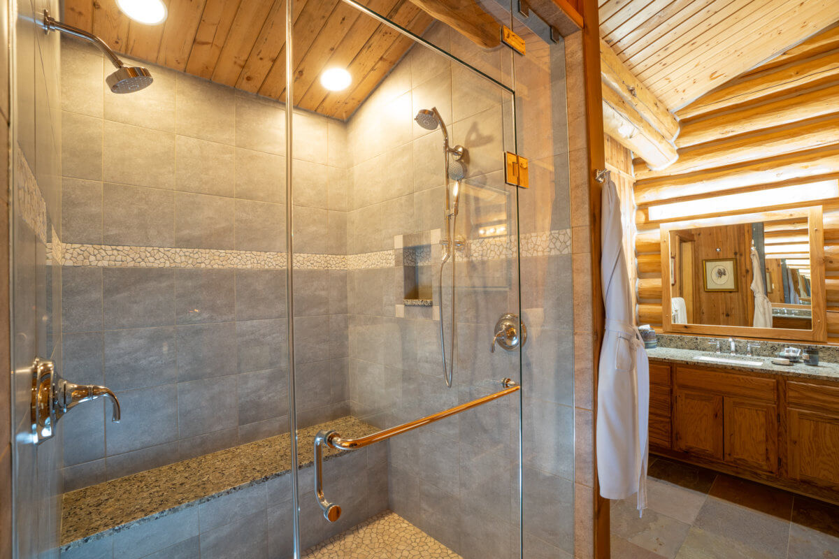 Two Bedroom Luxury Cabins - Triple Creek Ranch